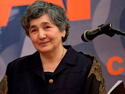 Elena Popescu, Poland - Festival Internacional de Poesía de Medellín